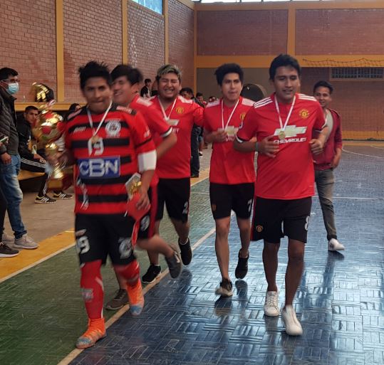 Asociacion de EX ALUMNOS — Colegio Nacional "ANICETO ARCE"